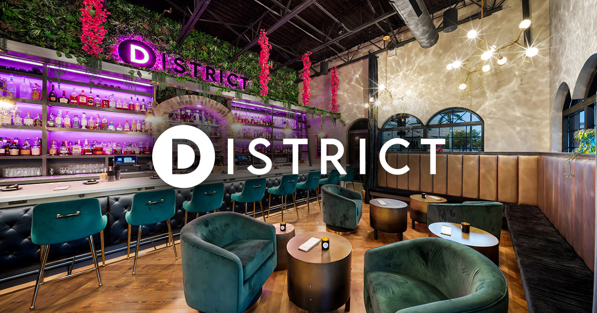 Naples Sushi Restaurant | District Naples | Cocktail Lounge